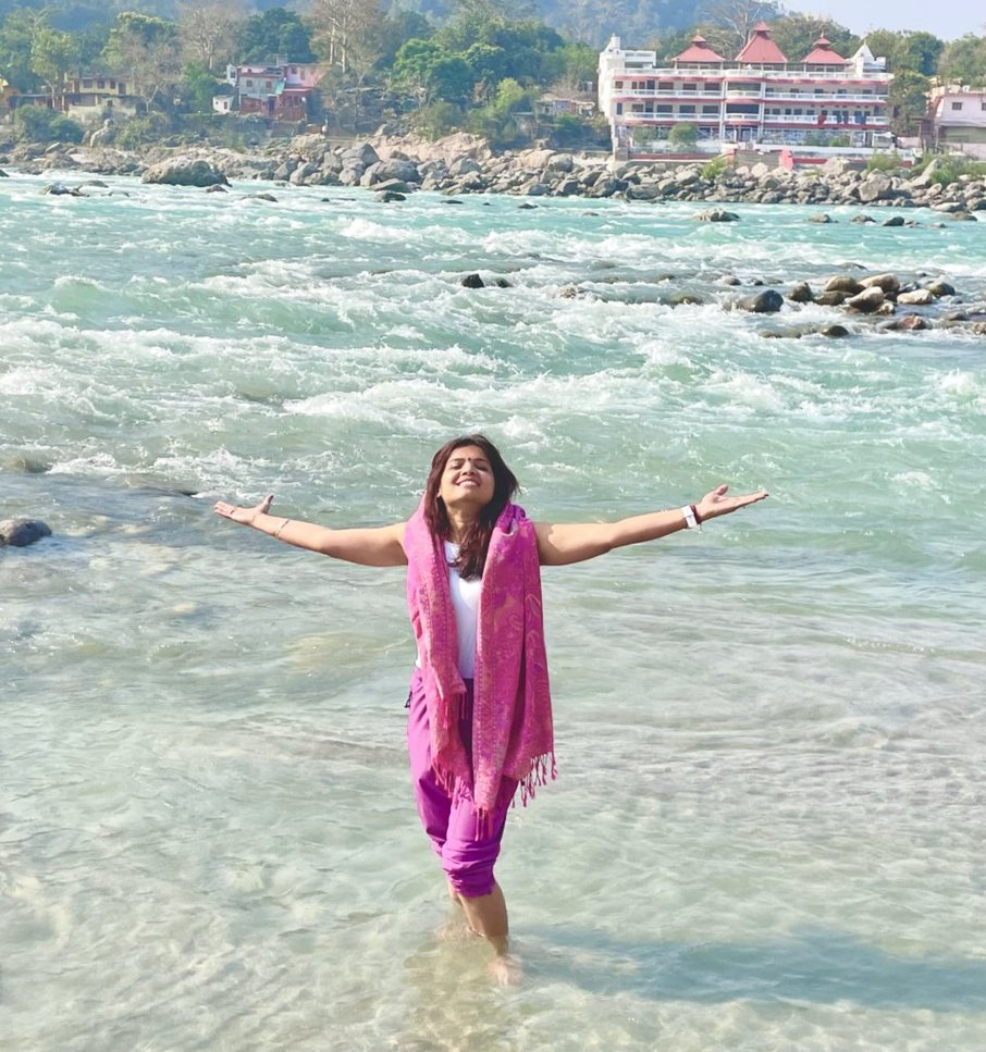 How I travel – Here She Goes Again